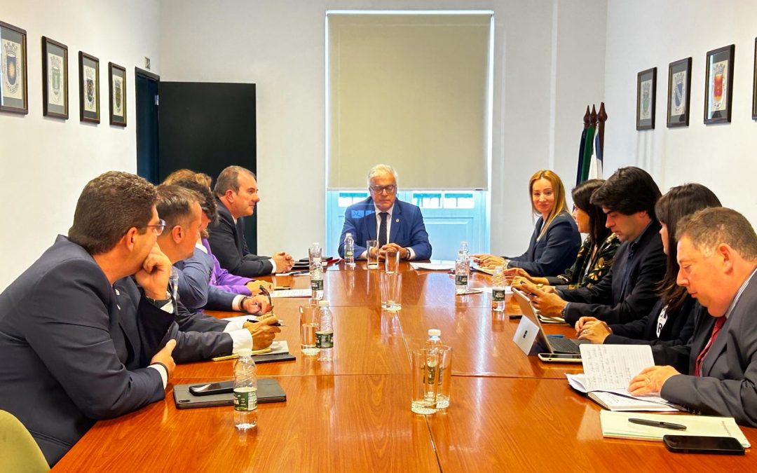 CARLOS TELES ELEITO, POR UNANIMIDADE, PRESIDENTE DA AMRAM, PARA ...